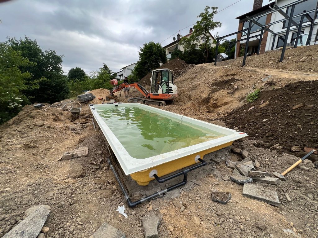 Montage von Schwimmbecken – Professionelle Installation